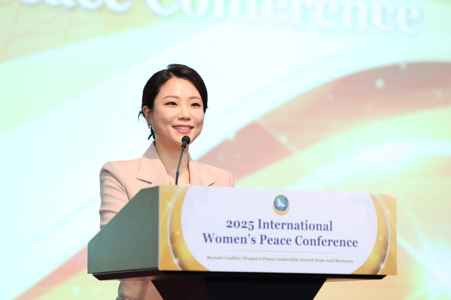 IWPG Chairwoman Na-Yeong Jeon Wins Peace Culture Promotion Award in ...
